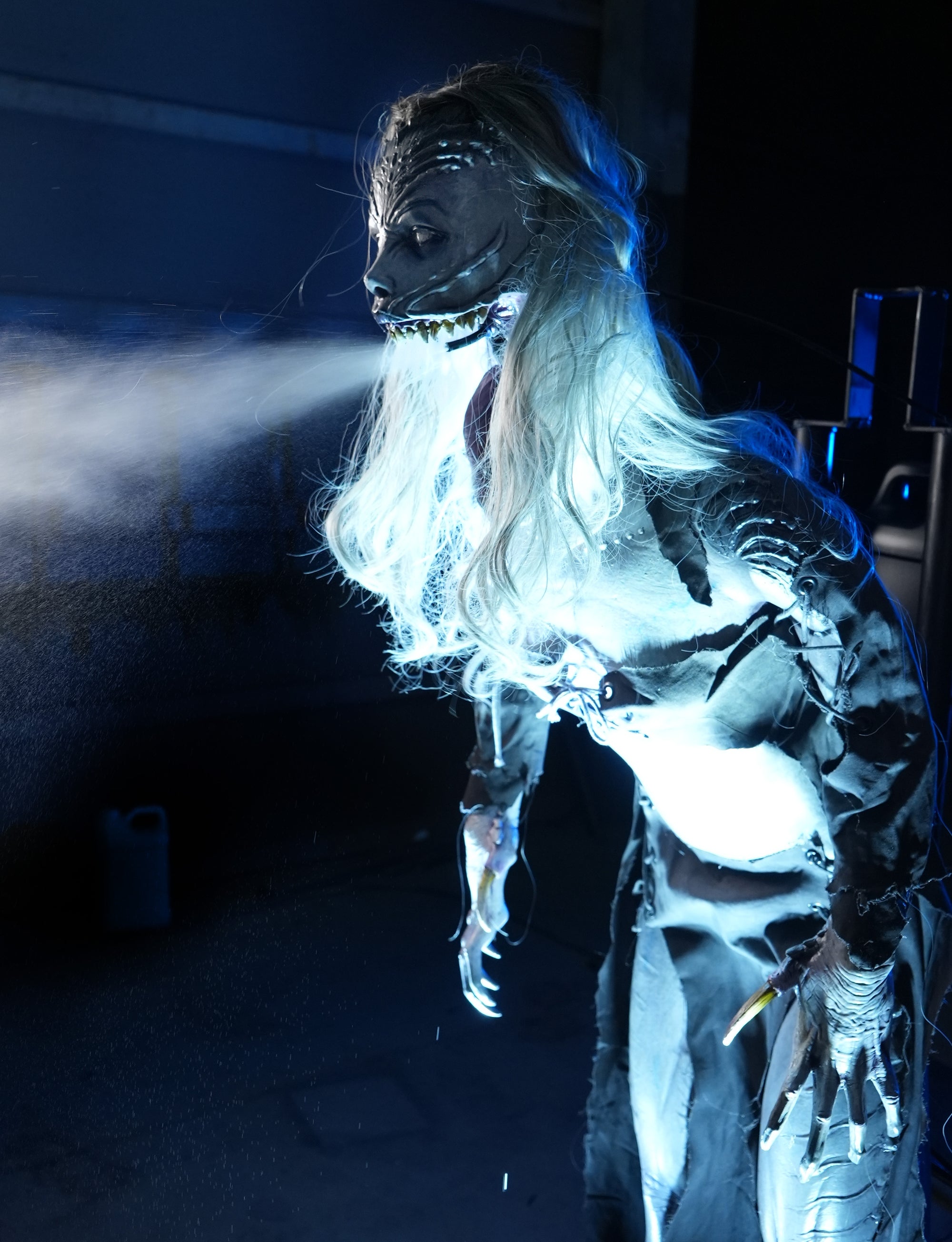 Banshee Professional Animatronic Prop For Halloween and Haunts ...