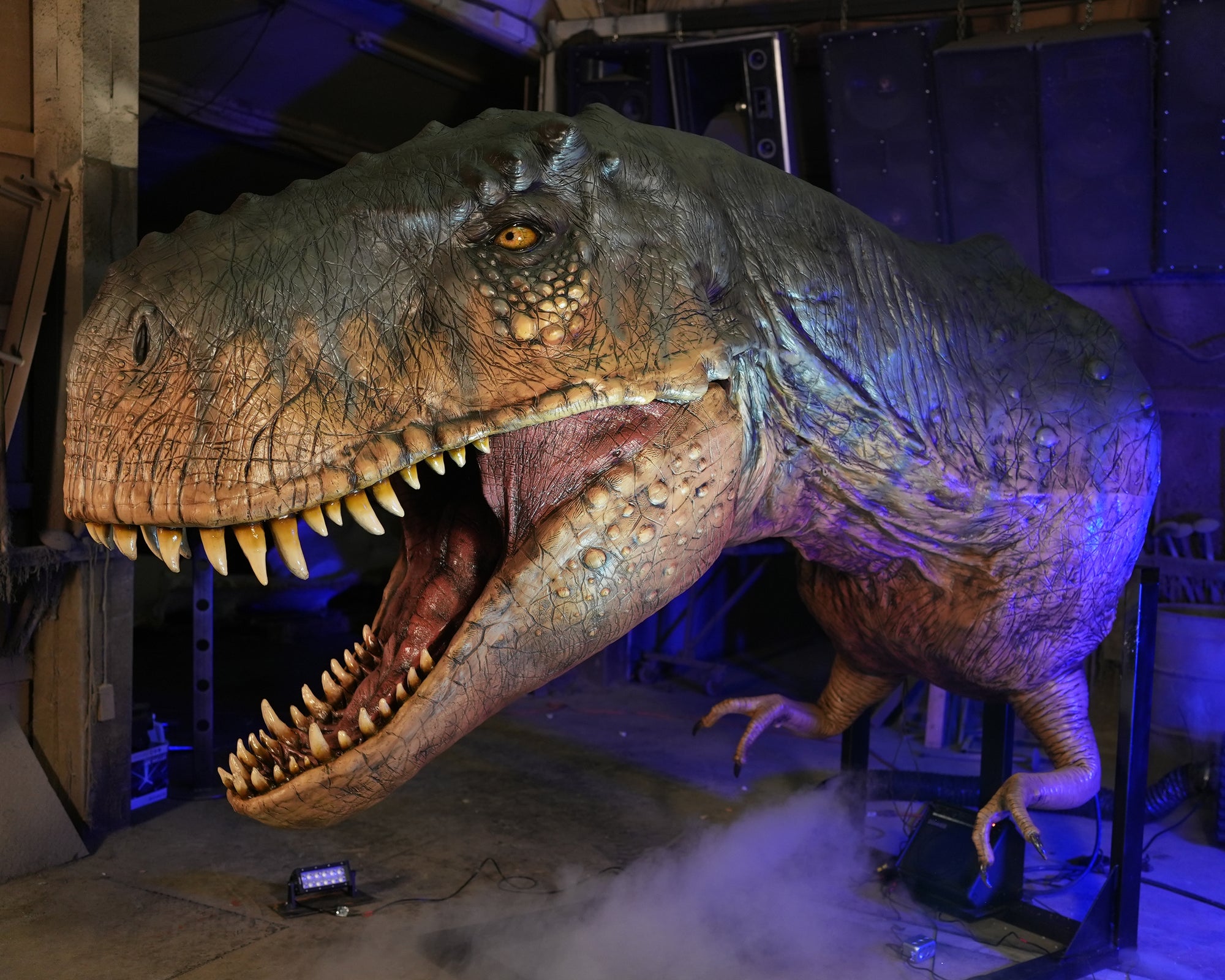 T-Rex Escape Dinosaur Animatronic Prop For Sale – Distortions Unlimited
