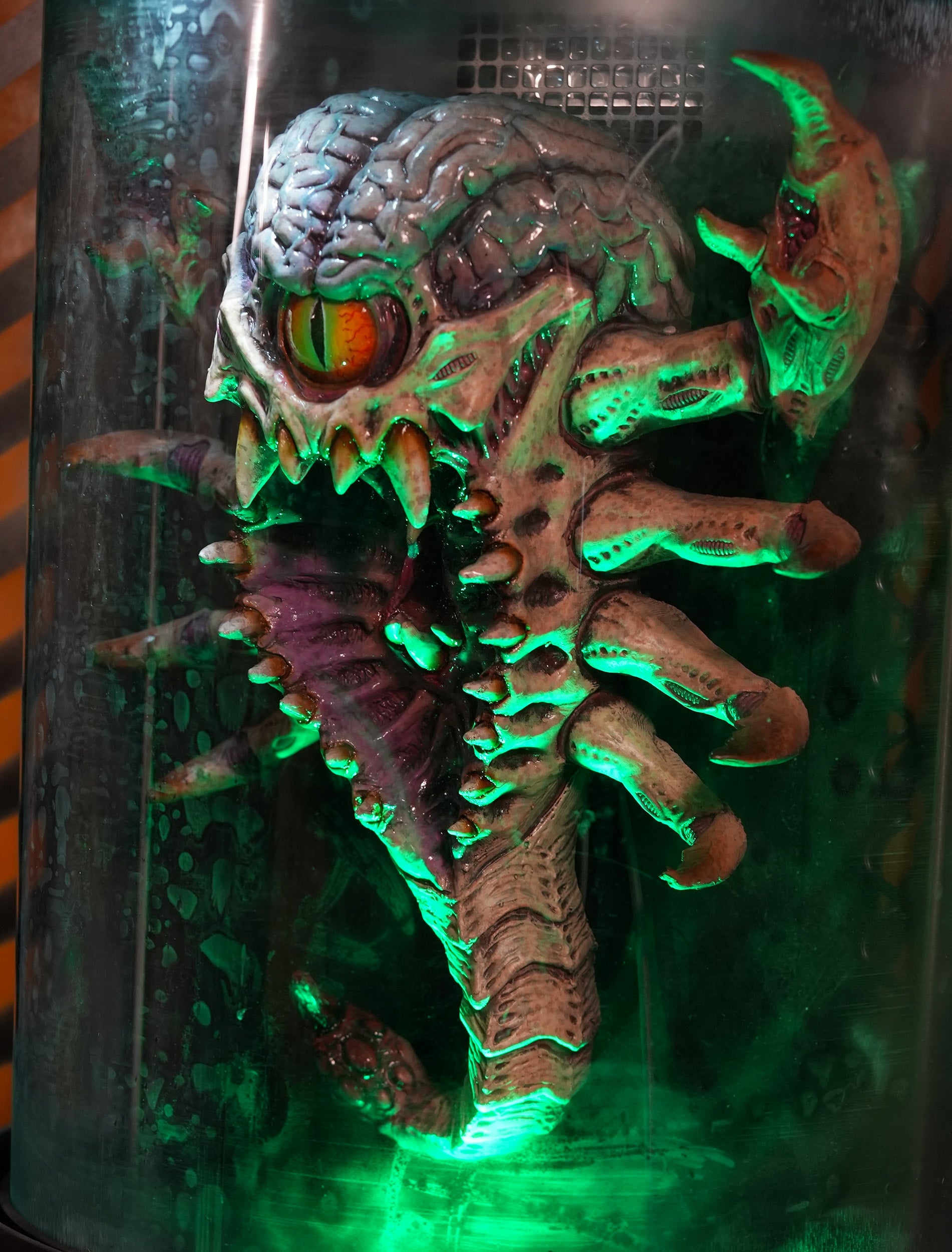 Alien Parasite Animatronic Sci-Fi Horror Scare Prop – Distortions Unlimited