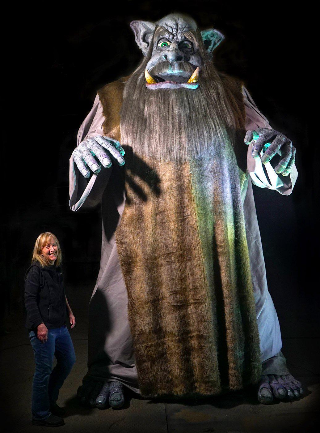 Colossus Animatronic Giant Prop Stands Over 11 Feet Tall and Talks ...