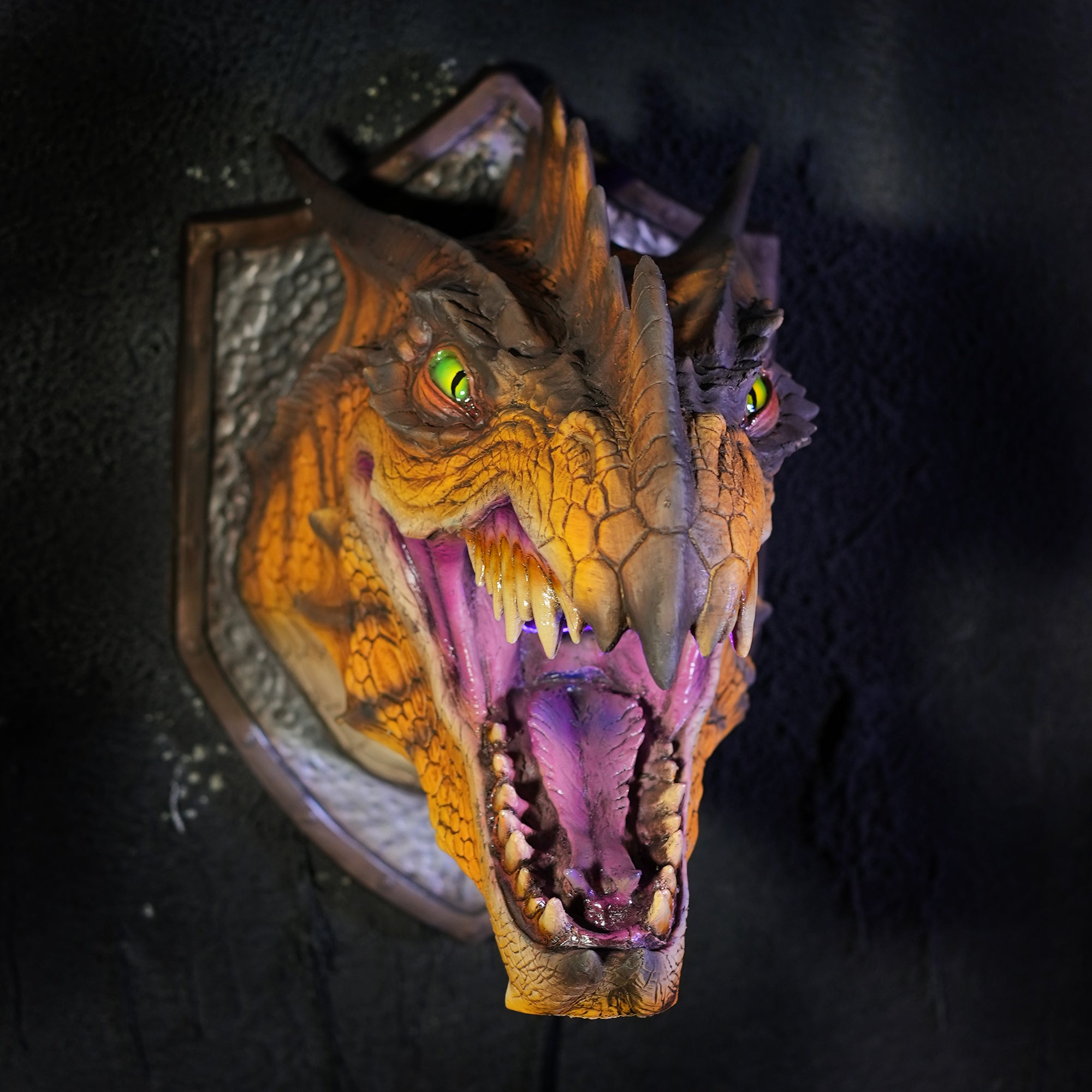 Mounted Dragon Head Wall Hanging Prop | Dragon Legends Fantasy Art ...