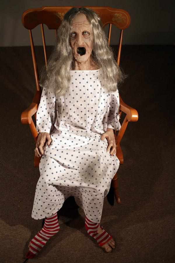 Creepy Old Lady Animatronic Prop Rocks Back and Forth | Grandma ...
