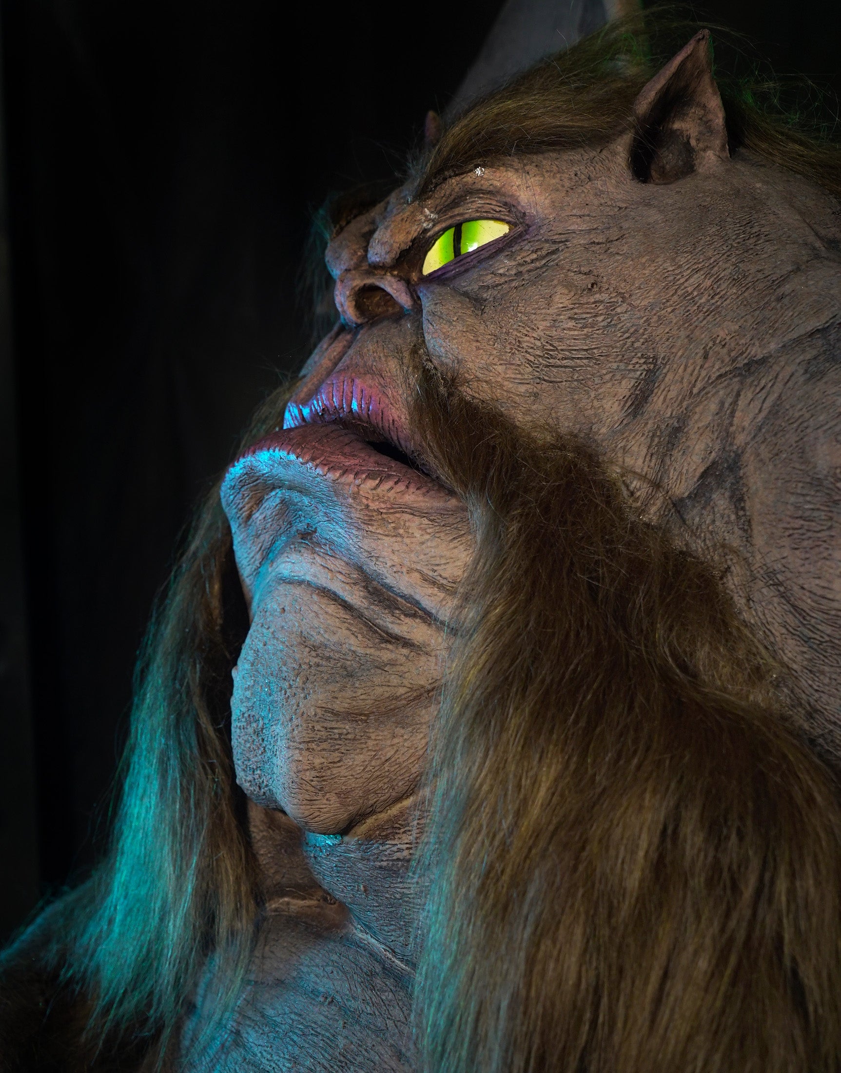 Fat Gargoyle Animatronic Prop for Halloween and Theme Parks ...