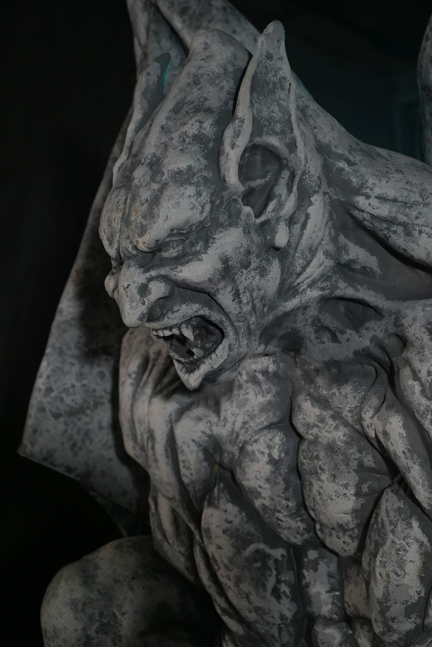 Stone Master Gargoyle Professional Animatronic Prop – Distortions Unlimited
