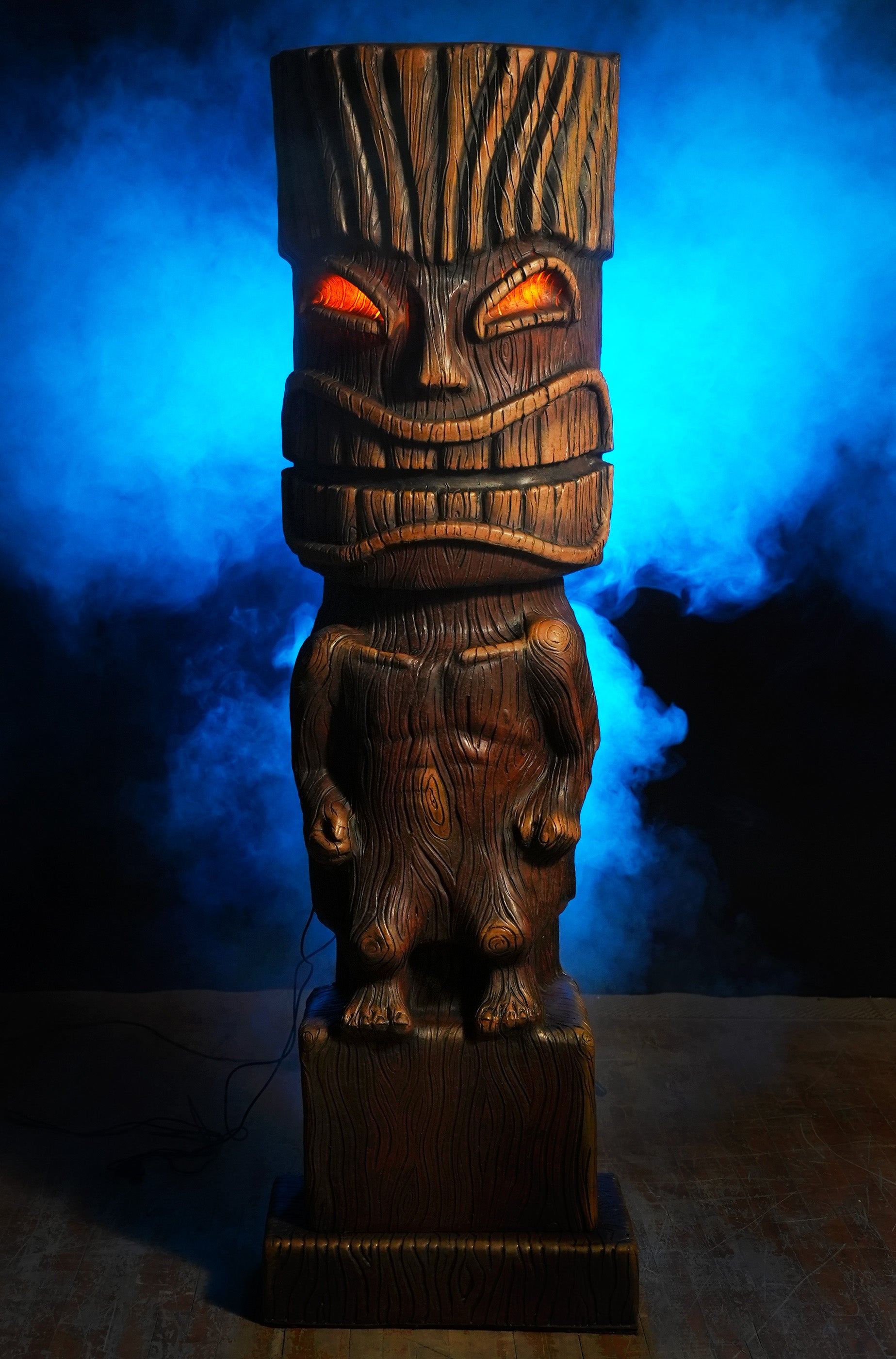 Tiki Statue Decoration for Party or Bar Stands 8 Feet Tall ...
