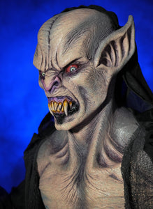 Vampire Legend Halloween & Horror Display Prop – Distortions Unlimited